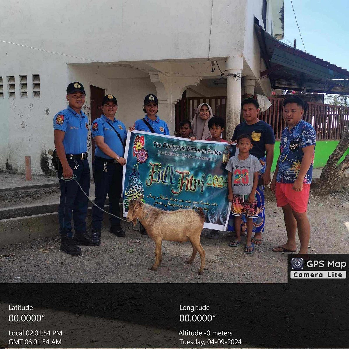 Balamban police give goats to Muslim group in observance of Ramadan’s end