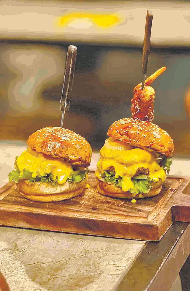 8 burger hotspots in Cebu for International Burger Day