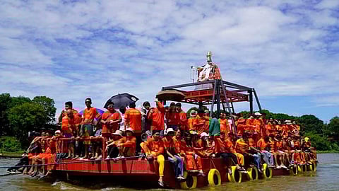 Apalit celebrates feast of Apung Iru
