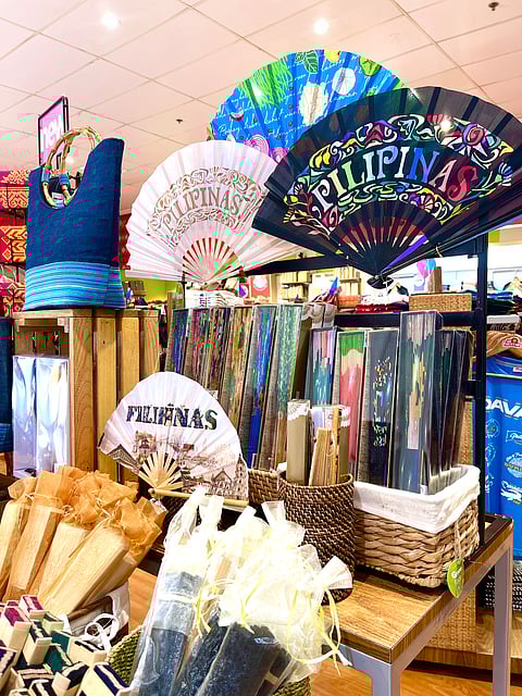 SM Supermalls pays tribute to Super Pinoys!