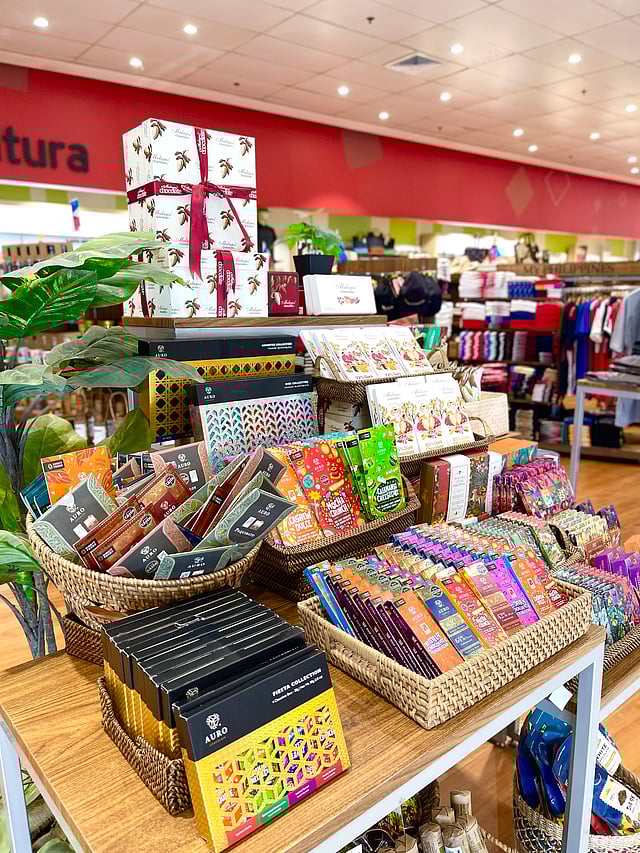 SM Supermalls pays tribute to Super Pinoys!