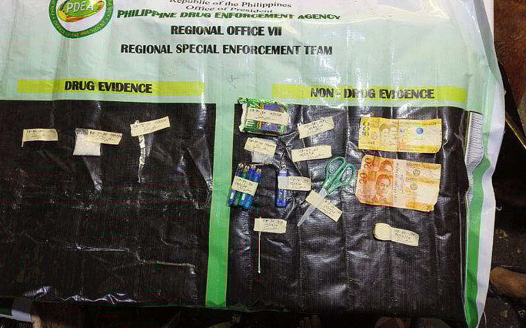 5 nabbed in drug den raid in Barangay Calamba, Cebu City