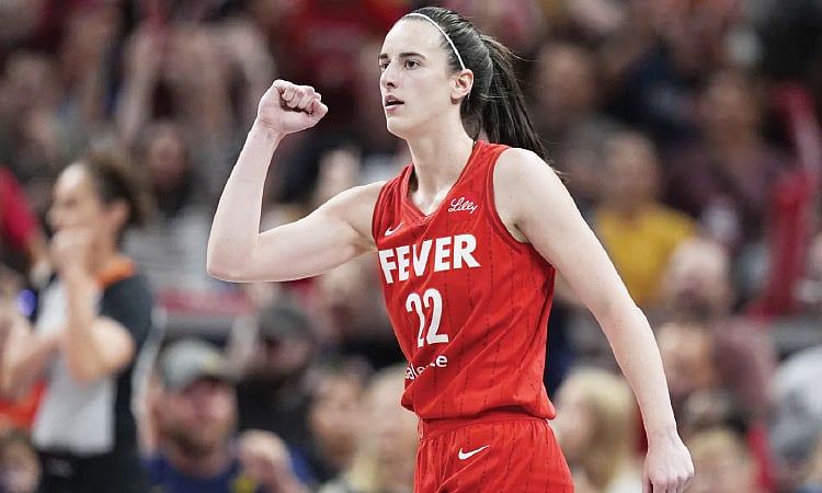 Clark helps Fever fend off Mercury rally