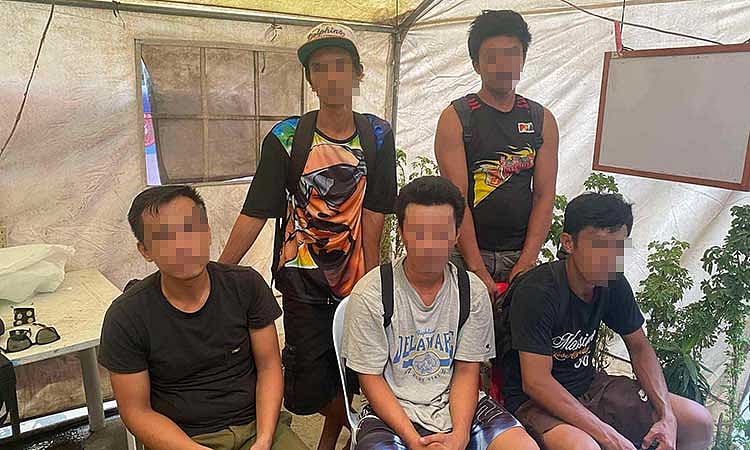 5 kawani sa DPS nangawat og puthaw