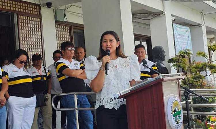 Capil's daughter eyes Porac vice-mayoral post