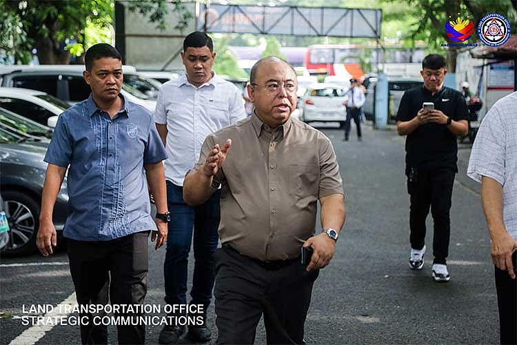 LTO enforcers told: Intensify anti-overloading operation