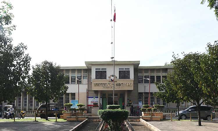 Nabunturan residents warned vs BIR employee impostors