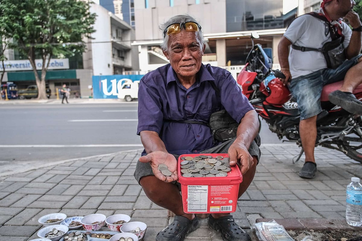 Cebu coin collector preserves numismatic heritage