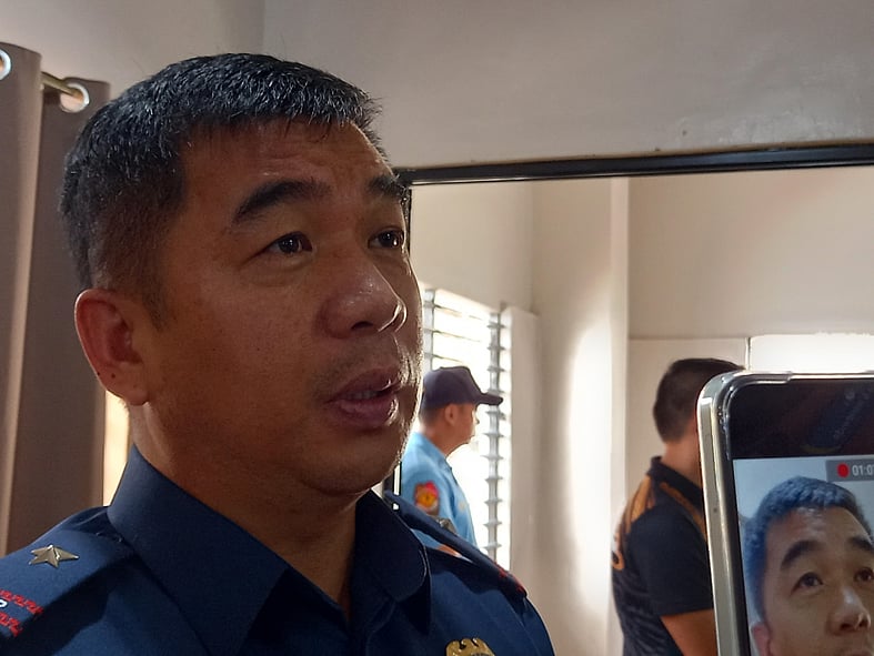 Sinusuri ng PRO-6 kung kailangan ng signal jam sa mga highlight ng ...