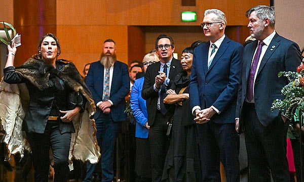 'You are not my king,' Indigenous Australian senator yells at visiting ...