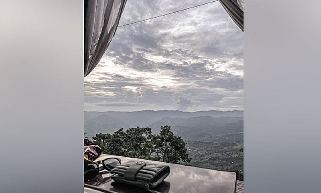 Super Suroy: Tagaytay Busay: Campsite sa mo-chilax