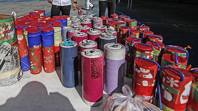 Mga pabuto nga gidili sa Pasko, Bag-ong tuig