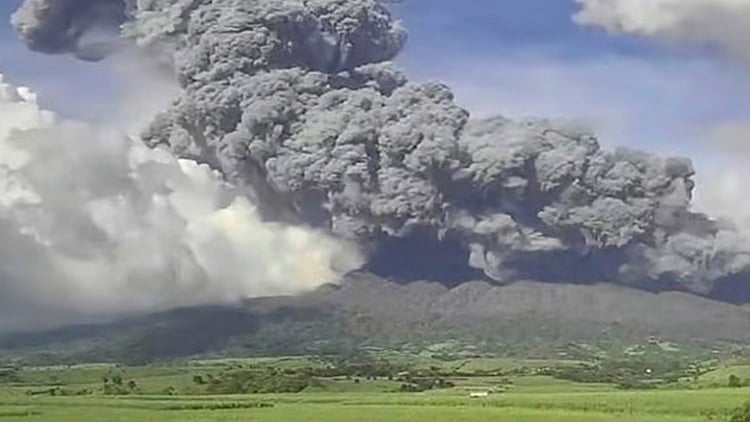 Kanlaon Volcano Deformation Signals Potential Eruption