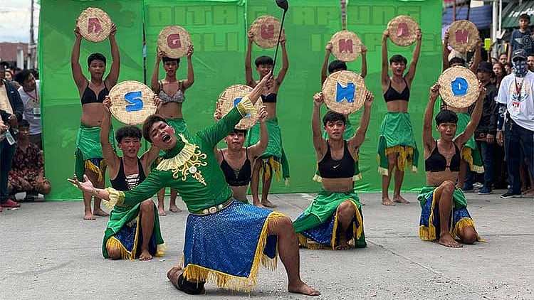 Minalin welcomes New Year with Aguman Sanduk