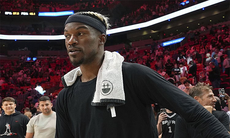 Butler gisuspenso na sab sa Miami