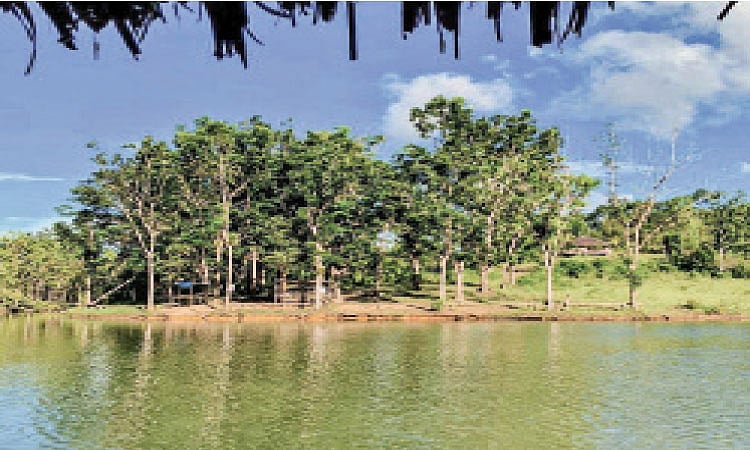 Ang tago nga Veloso Lake sa San Fernando