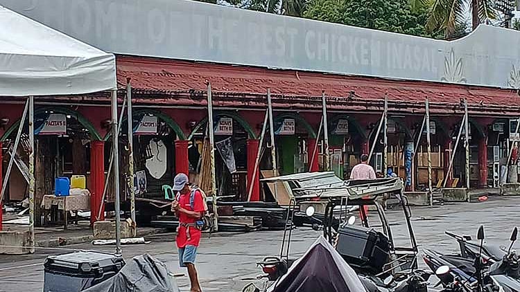 Manokan Country building now 70 percent demolished