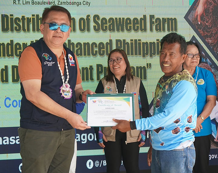DA-BFAR turns over P11-M projects to seaweed farmers