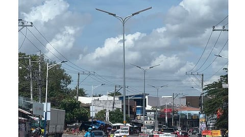 New Consolacion lights worry public
