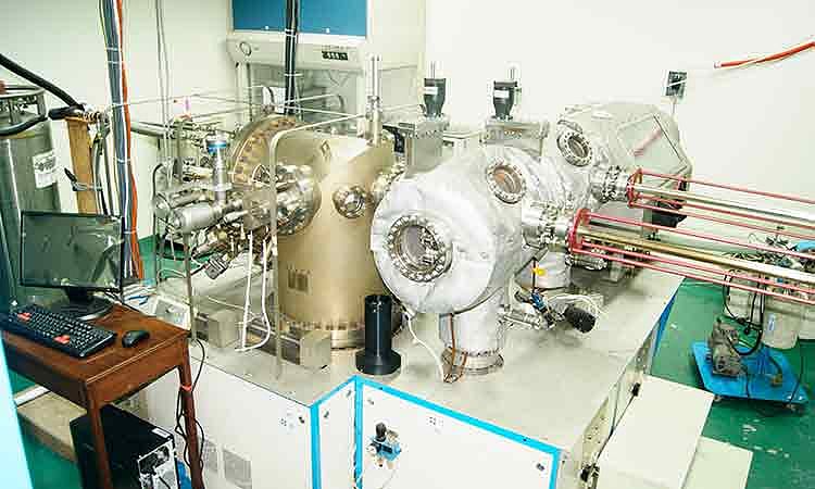 Scientists Develop Semiconductor for Cheaper Terahertz Tech