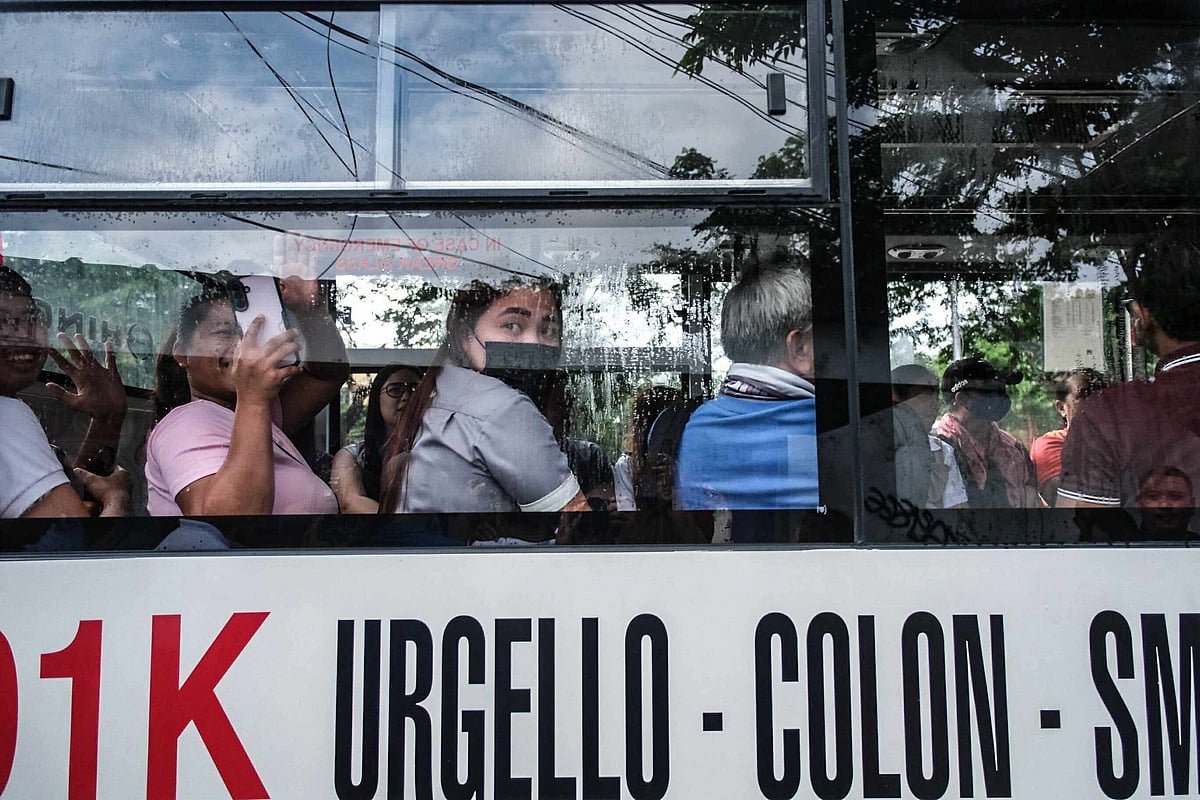 DOTr Launches Free Rides in Cebu: Urgello-Parkmall Route