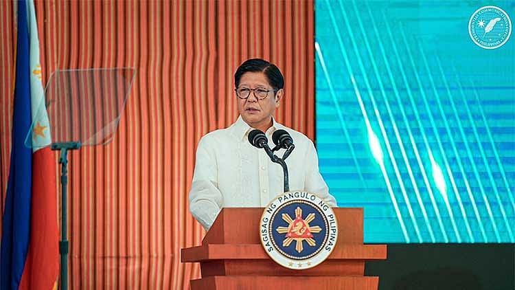 Marcos in UAE for 1-day visit