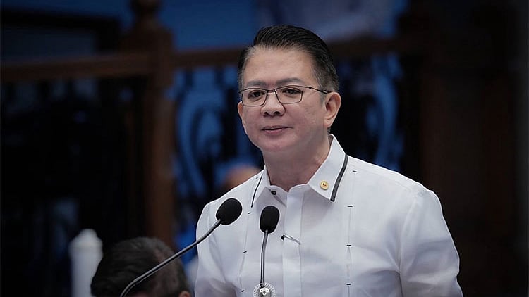 Chiz: Staggered work hours to cushion impact of oil crisis
