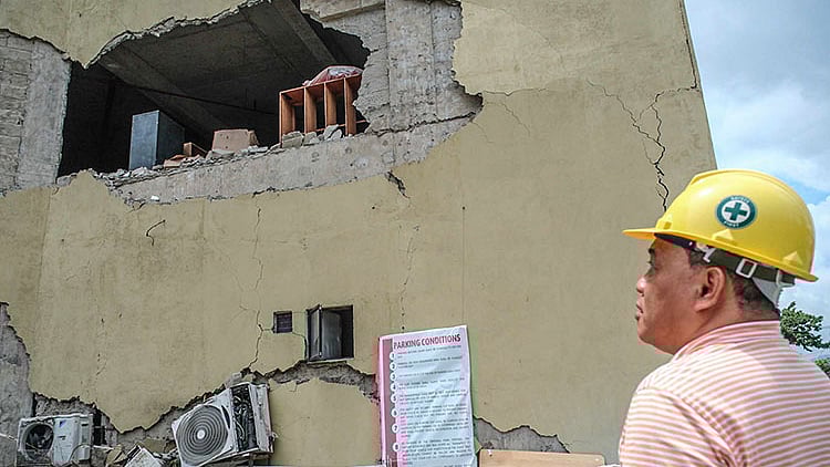 Cebu City Courts Evacuate Qimonda Building After Quake