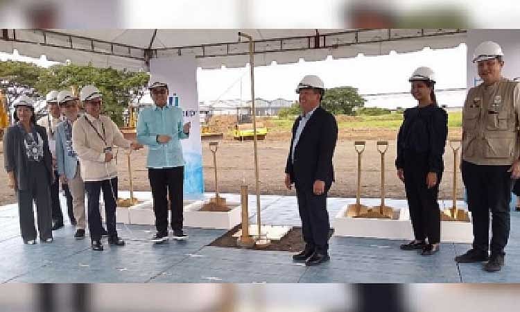 Marcos Lauds Royale Cold Storage Expansion in Bulacan