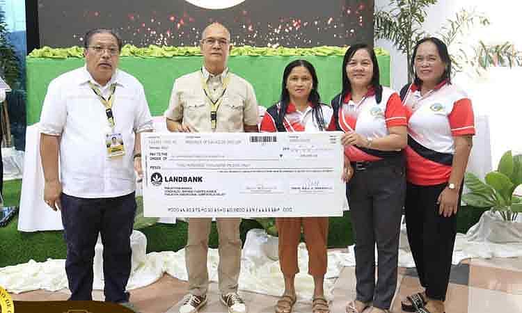 Davao de Oro Boosts Small Coops via Micro Credit Program