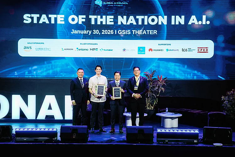 Benitez presents 24-month roadmap to unblock AI innovation