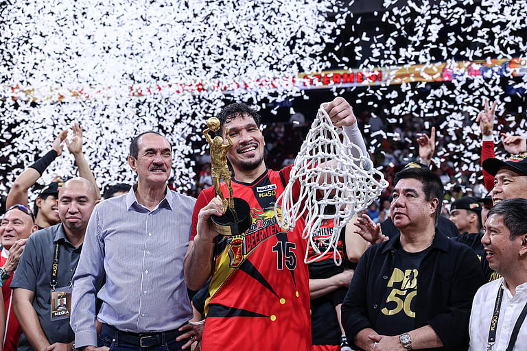 Fajardo wins first Ramon Fernandez PBA Finals MVP