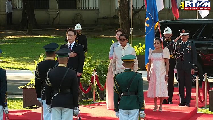 South Korean president arrives in PH for 2-day state visit
