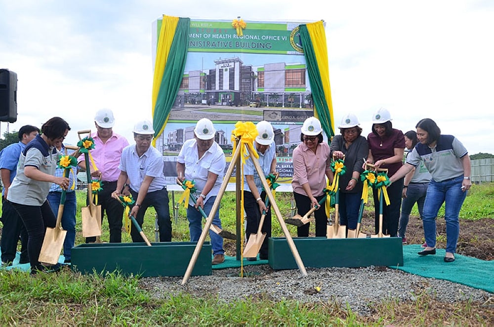 Iloilo governor leads groundbreaking for new DOH-Western Visayas office