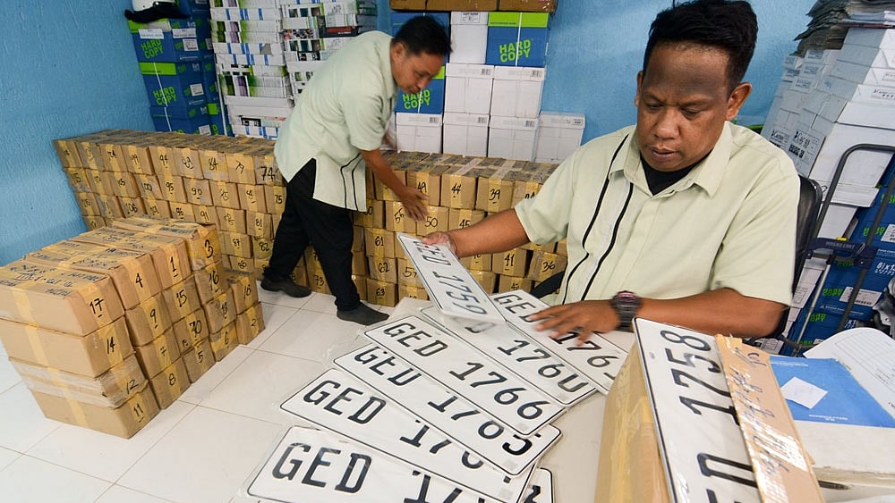 Understanding new rules for temporary, improvised license plates