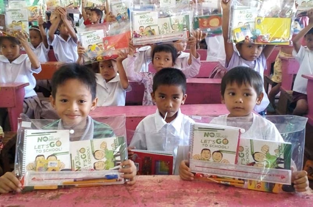 78 'less fortunate' children receive school supplies