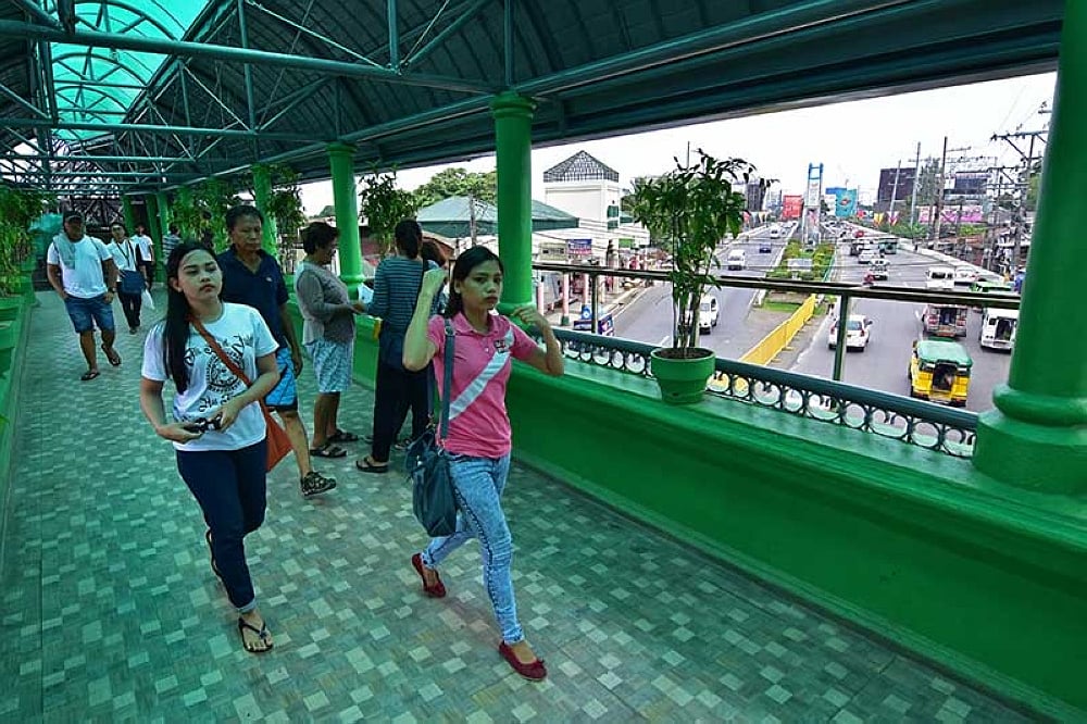 Clean, green overpass