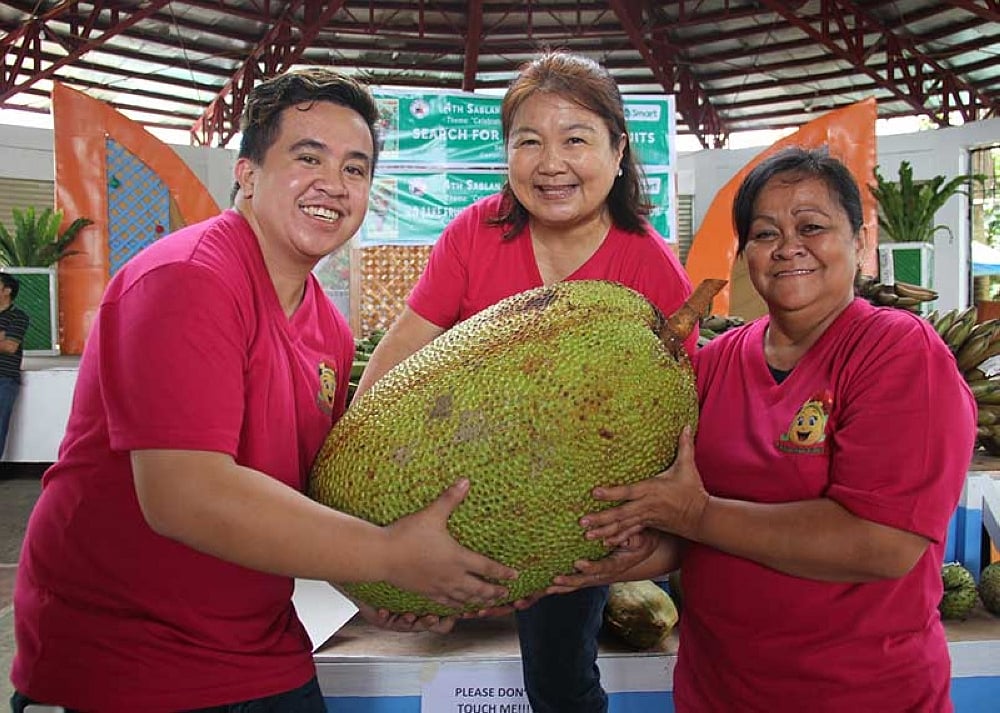 Sablan strengthens fruit basket tag