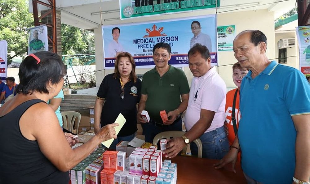 Angeles city councilor, kagawads on a medical mission