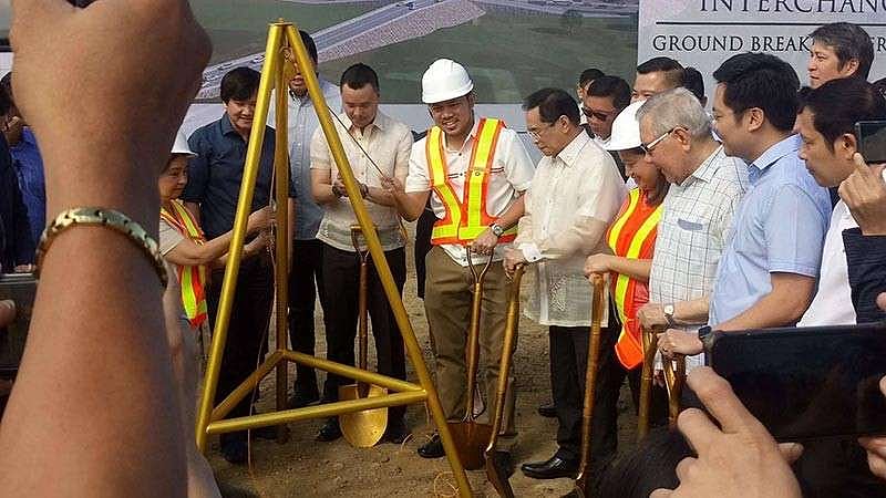 DPWH ground breaks new interchange in Bulacan