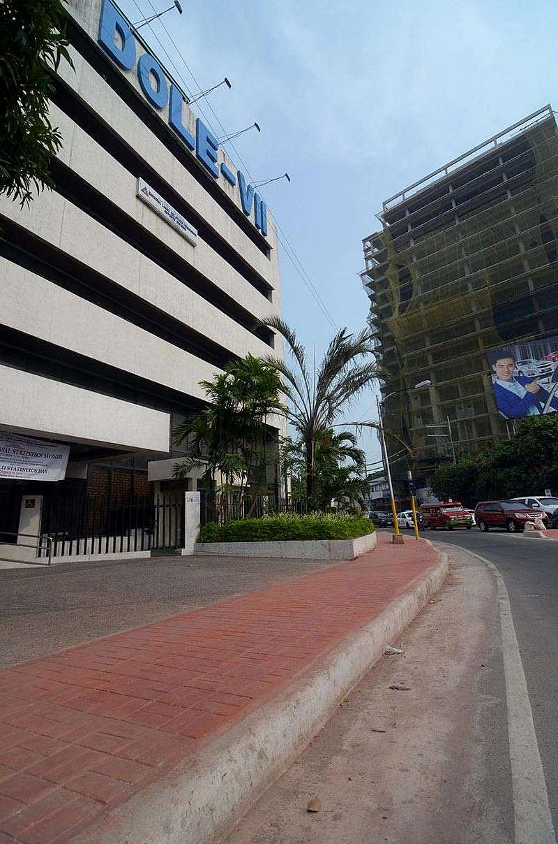 Dole's hotline: 1349