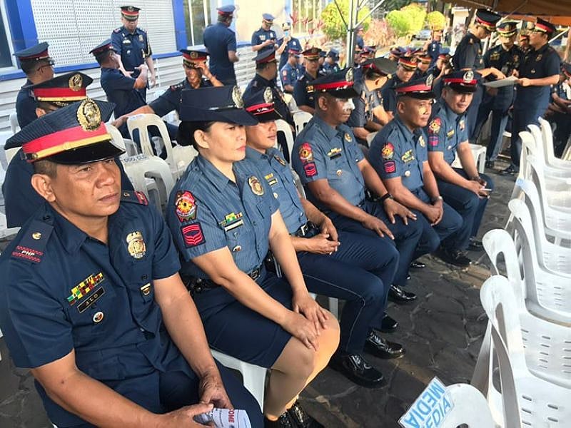 Victoria, Northern Samar cops get awards for defending post from NPA