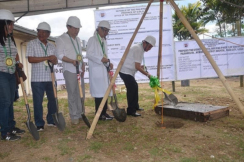 Iloilo Governor Arthur Defensor inaugurates Passi City district ...