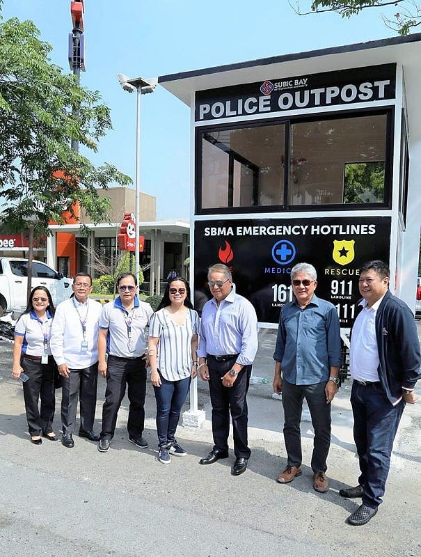 PLDT-Subic donates police outposts to SBMA