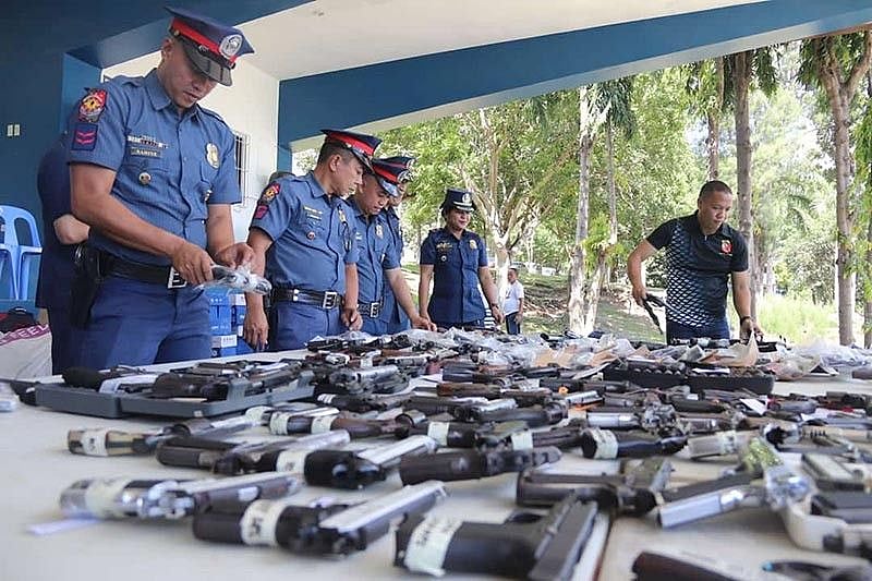 Police confiscate 172 guns