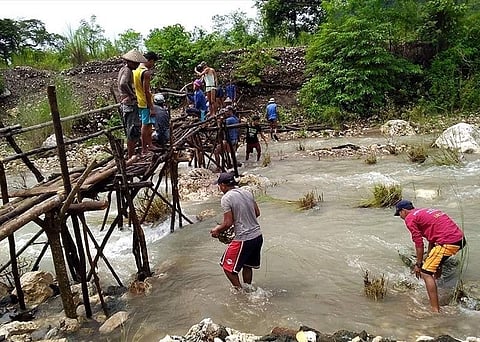 Bayanihan in Abra