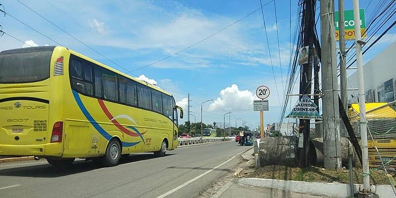 All buses allowed to travel along N Bacalso hi-way again