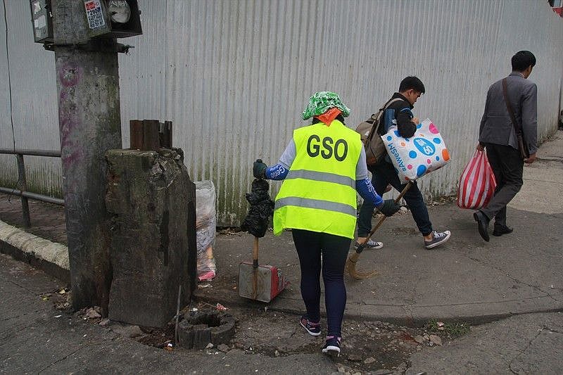 Maintaining cleanliness