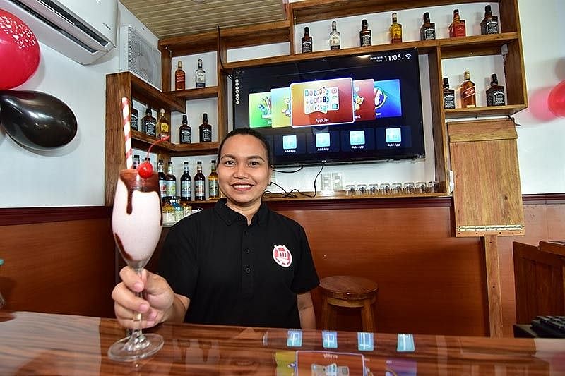 Evanyce opens first branch