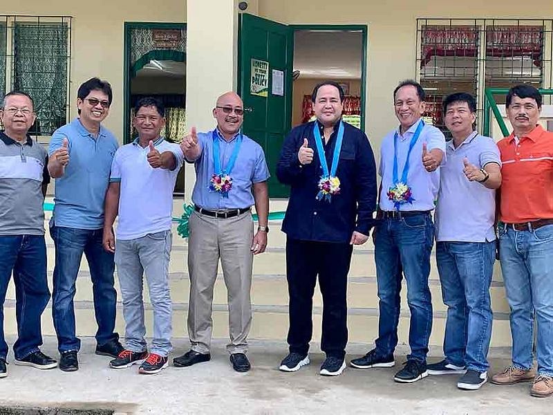 Guv inaugurates new classroom buildings